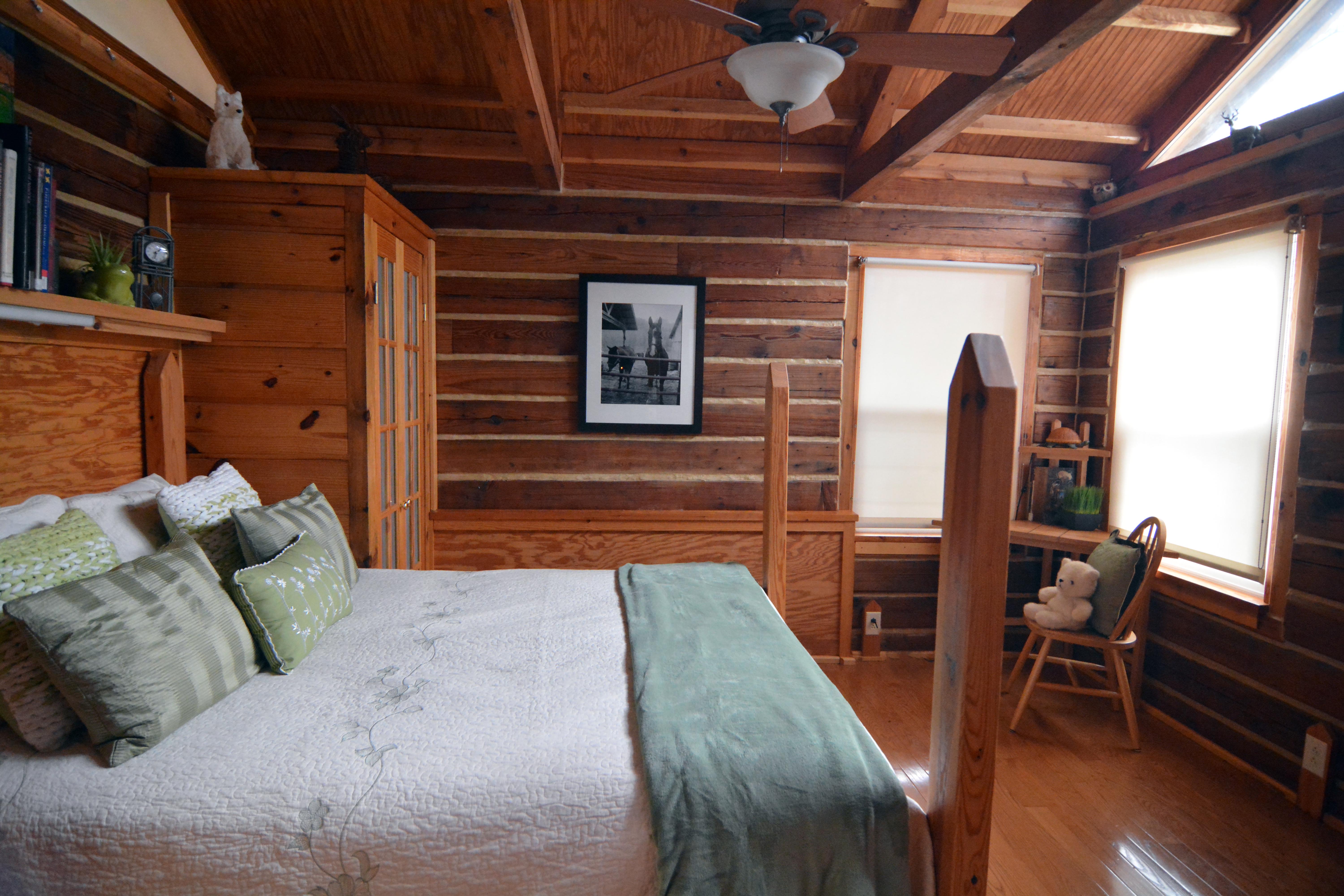 Big Pine Tree House - Hocking Hills Cottages and Cabins