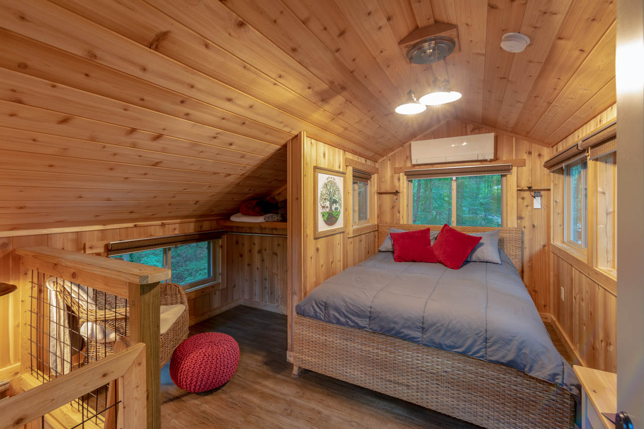 Hocking Hills Treehouse Cabins - Hocking Hills Cottages and Cabins