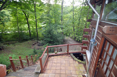 Big Pine Tree House - Hocking Hills Cottages and Cabins